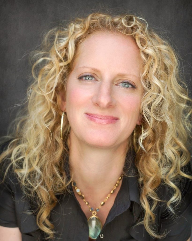 Weiss adorns fans with one-of-a-kind jewelry creations - Knox TN Today