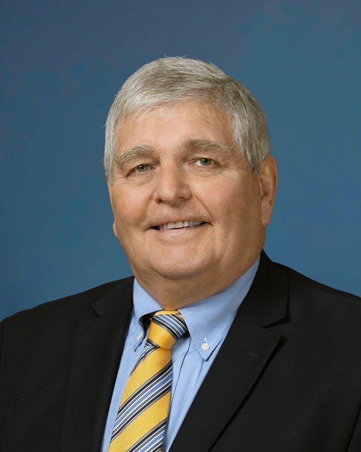 A Golden Bear hangs on to his memories - Knox TN Today