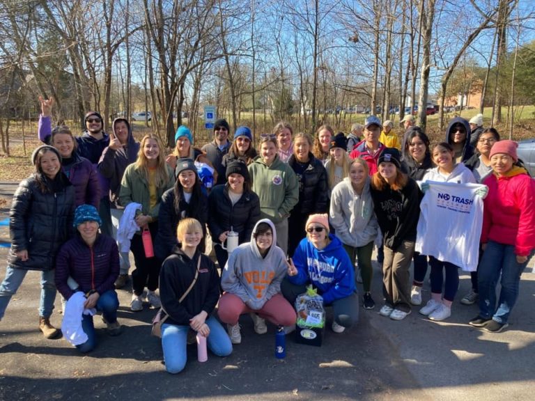 Volunteers at Collier Preserve - Knox TN Today
