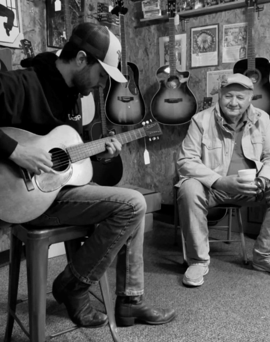 Greylan James signs with Big Machine Label - Knox TN Today