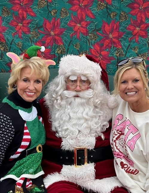 Powell businesses pitch in for Cocoa and Caroling - Knox TN Today