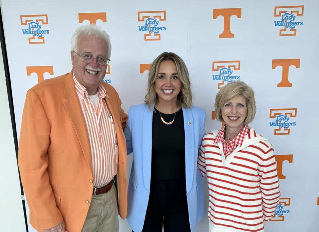 Smiths welcome new coach - Knox TN Today