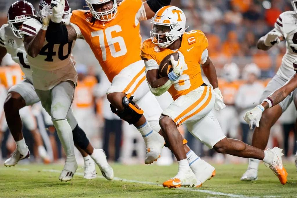 8-1 Vols wonder about Nico, look to angry Bulldogs - Knox TN Today