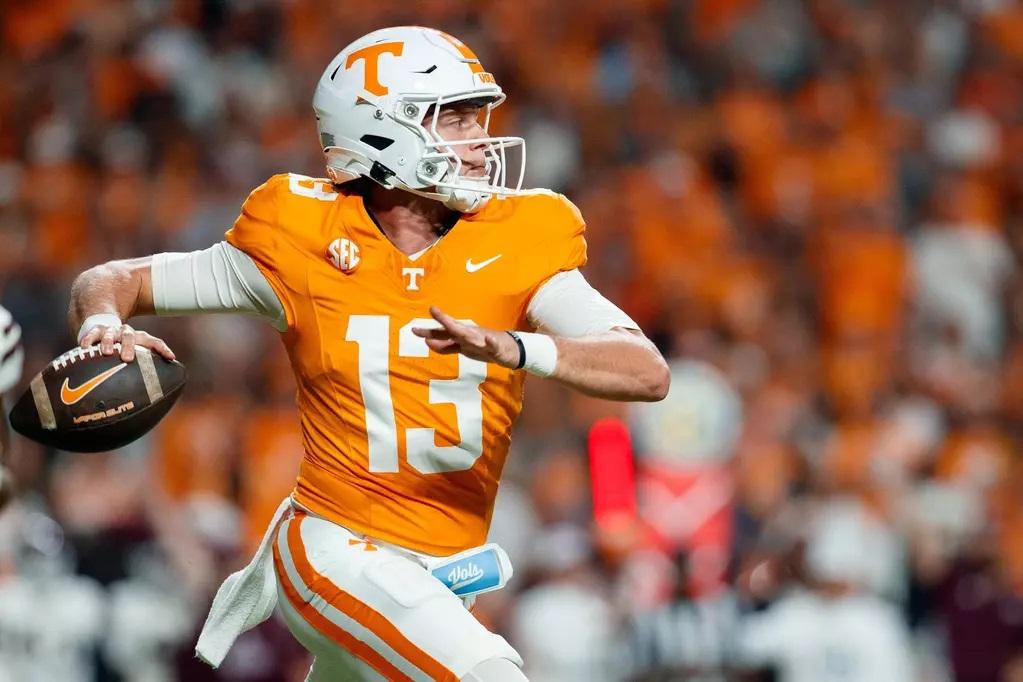 8-1 Vols wonder about Nico, look to angry Bulldogs - Knox TN Today