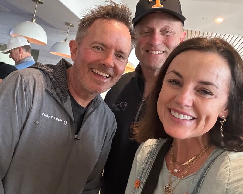 VanderSteegs meet Chris Tomlin ++ - Knox TN Today