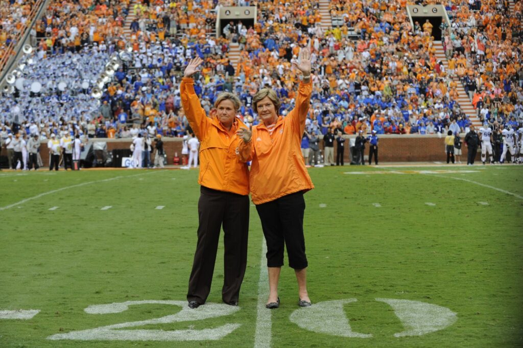 Holly Warlick reaches the summit - Knox TN Today