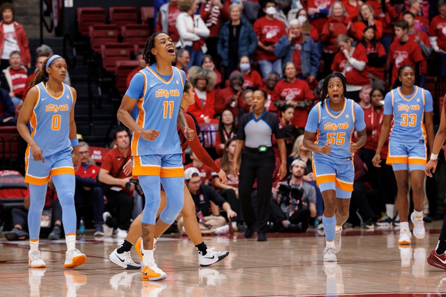 Lady Vols fly back from West Coast with win - Knox TN Today