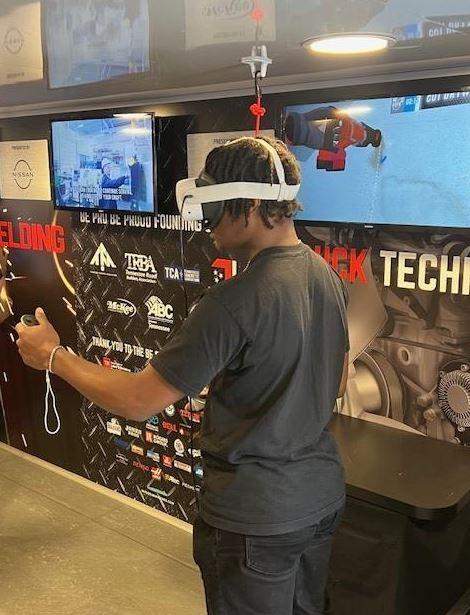 Trailer offers virtual reality trades experience and supports job ...